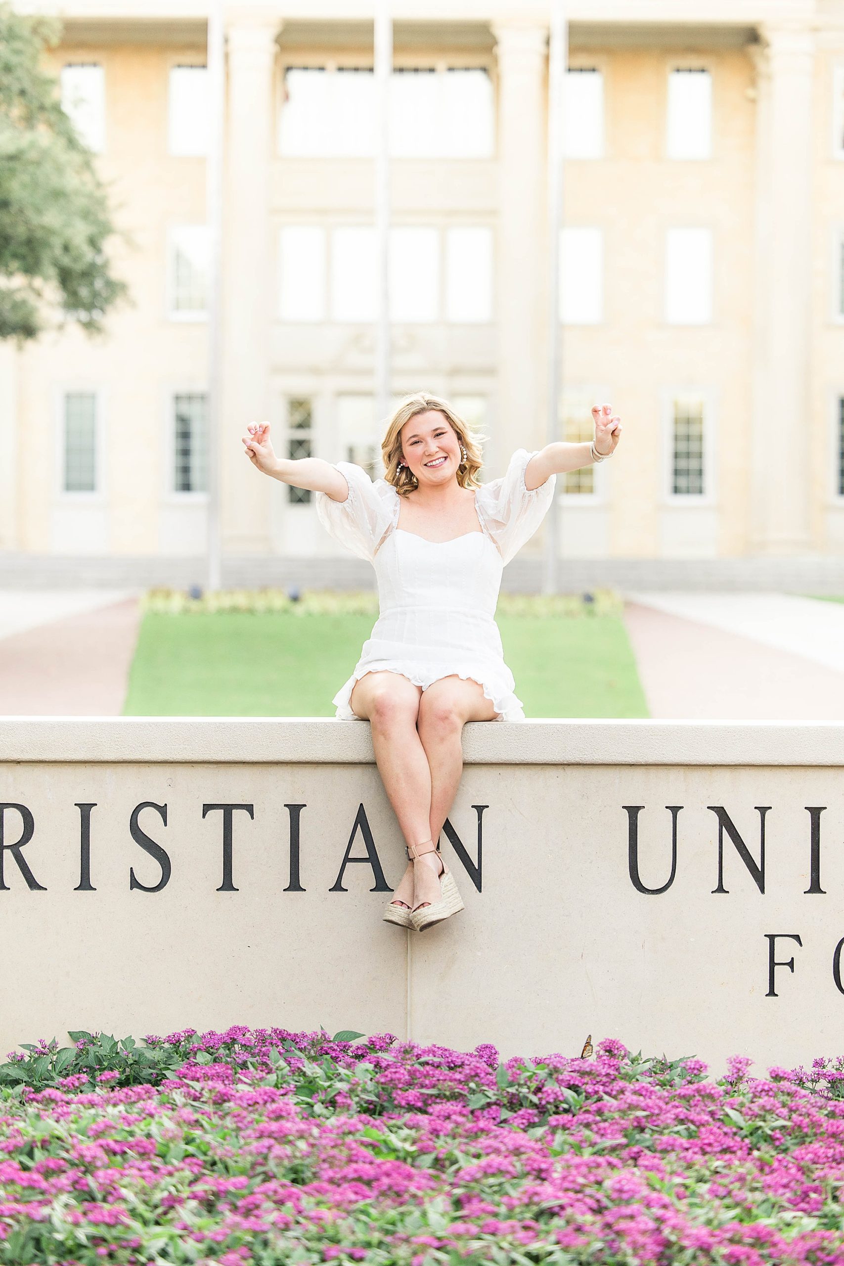 Fall Senior Photos at TCU - Square 8 Studio Blog