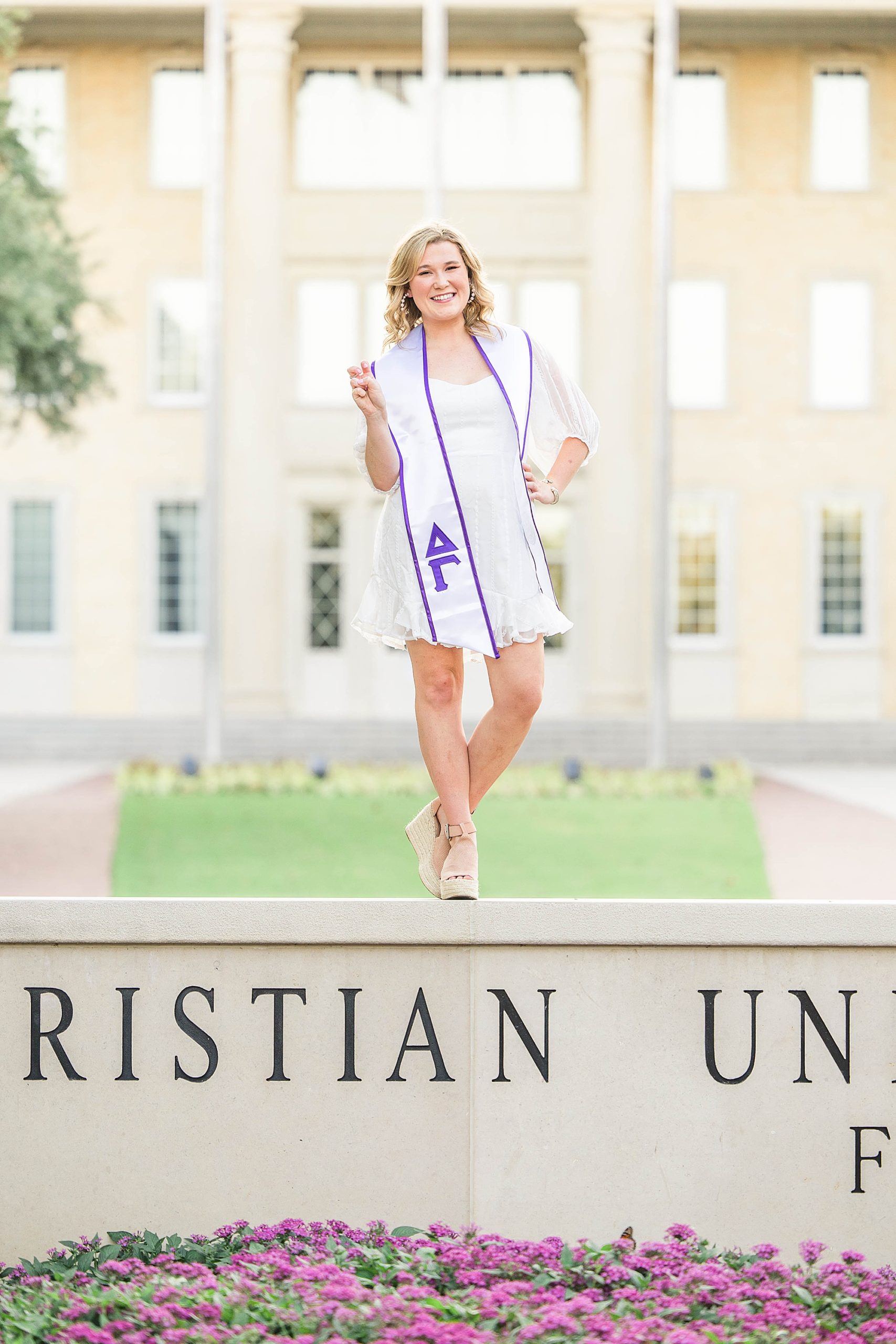 Fall Senior Photos at TCU - Square 8 Studio Blog