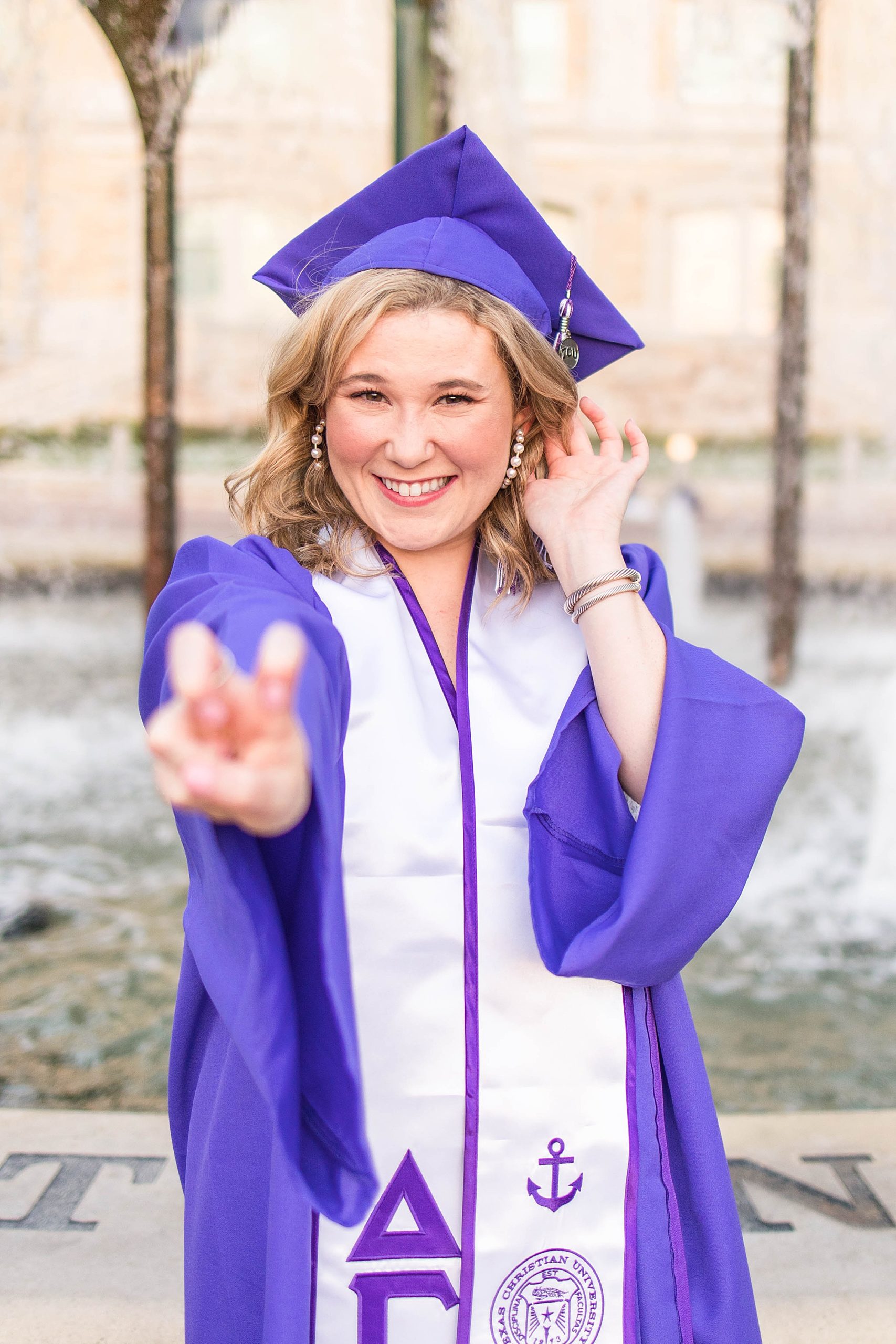 Fall Senior Photos at TCU - Square 8 Studio Blog