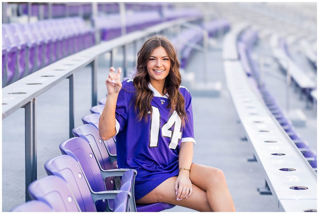TCU Senior Friend Photos: Tessa + Friends - Square 8 Studio Blog
